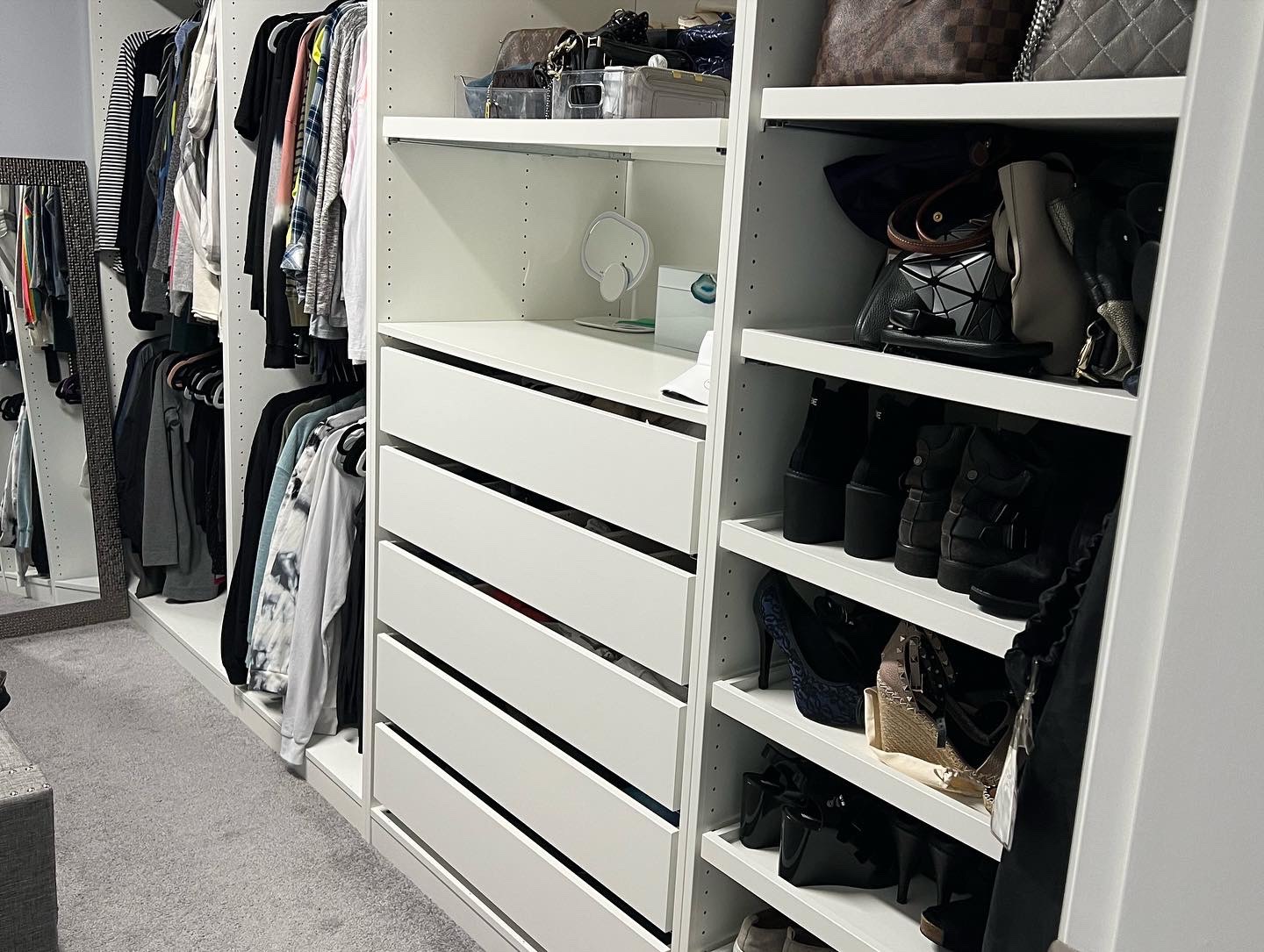 Closet organization – Organize with LB